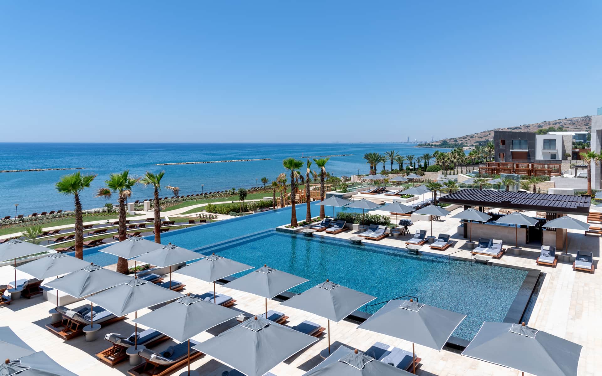 THE POOL BAR - THE AMARA LUXURY HOTEL CYPRUS