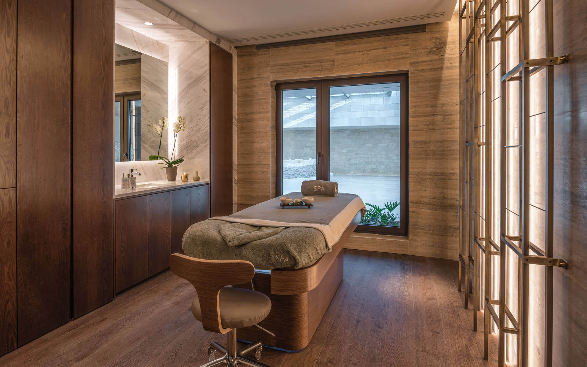 THERAPEUTIC MASSAGES - SPA AMARA LUXURY HOTEL